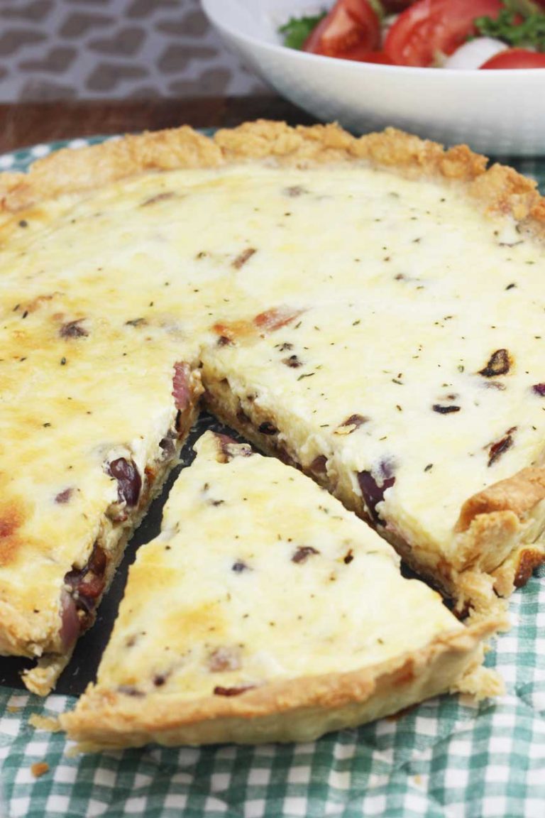 A really good classic quiche lorraine - Scrummy Lane