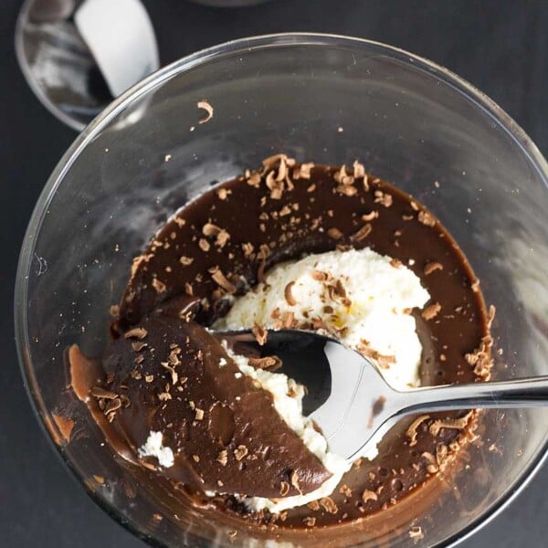 Easy Chocolate Pots (5-Minute Recipe!) - Scrummy Lane
