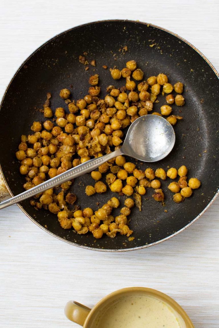 Crispy fried chickpeas (with air fryer version) - Scrummy Lane