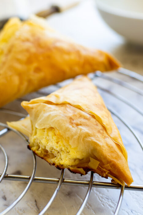 Tiropitakia (Mini Greek Feta Cheese Pies) - Scrummy Lane