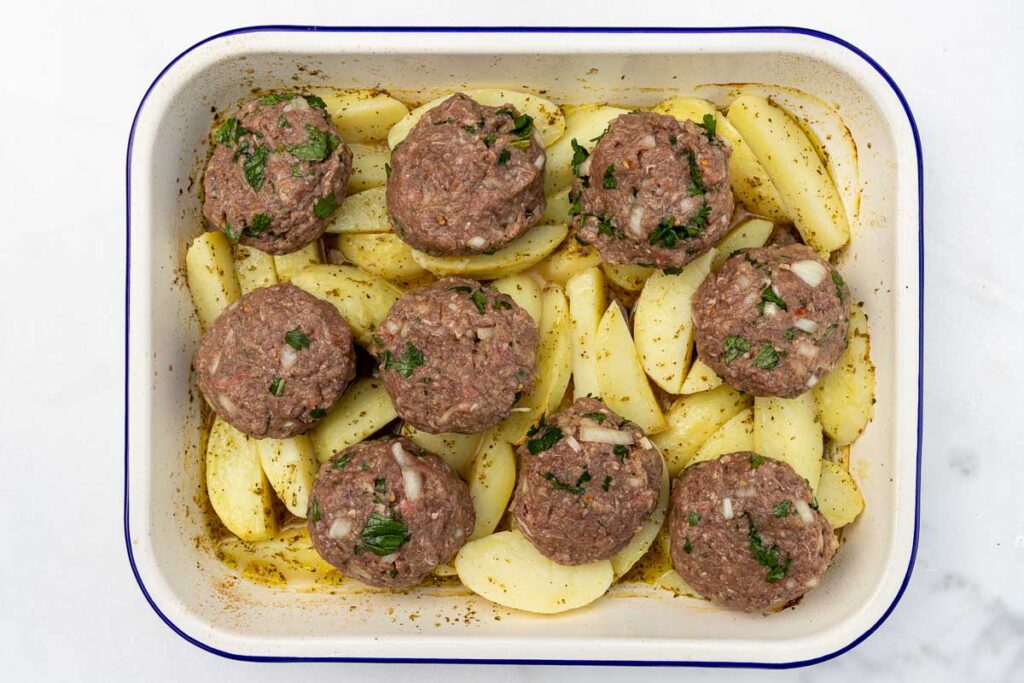 Bifteki (One Pan Greek Burgers And Potatoes) - Scrummy Lane