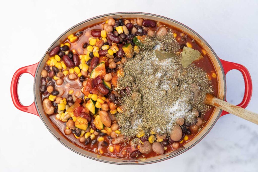 Simple 5 Bean Chili Recipe (Vegetarian) - Scrummy Lane