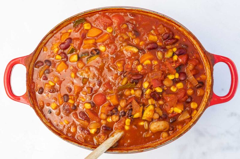 Simple 5 Bean Chili Recipe (Vegetarian) - Scrummy Lane