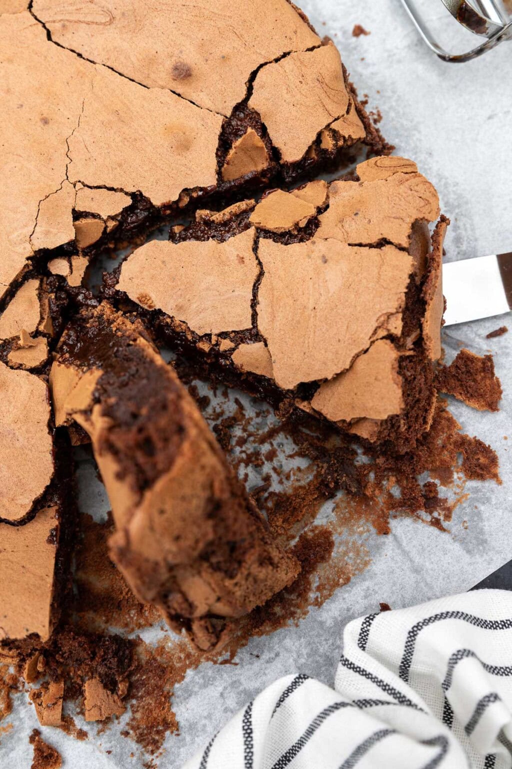 Easy Biscoff Cheesecake (Baked) - Scrummy Lane
